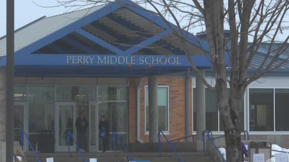 Perry Middle School students return to class after shooting