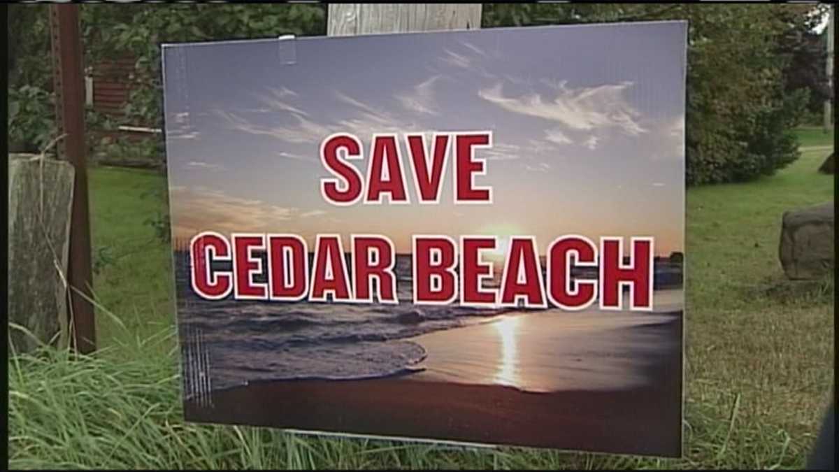 Harpswell beach to remain open for public