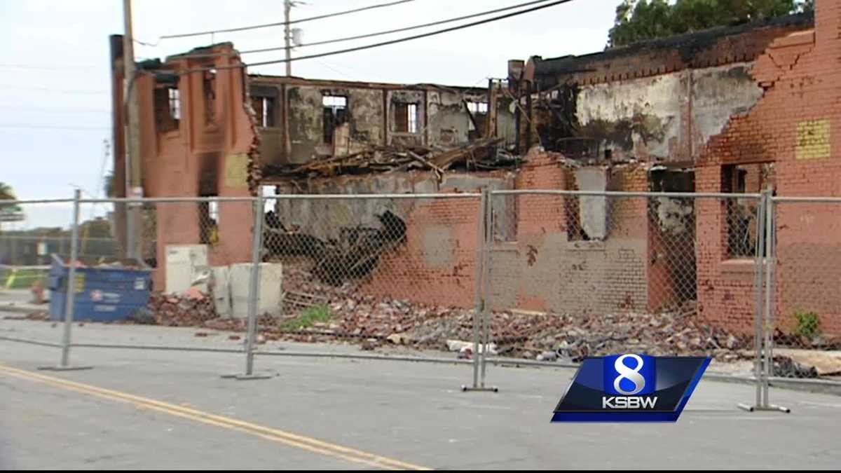 Salinas firefighters search for bodies after 3-alarm blaze