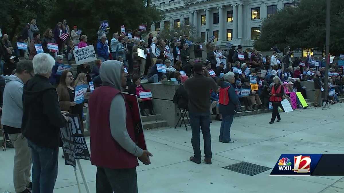 Indivisible movement rally in support of Muller investigation.