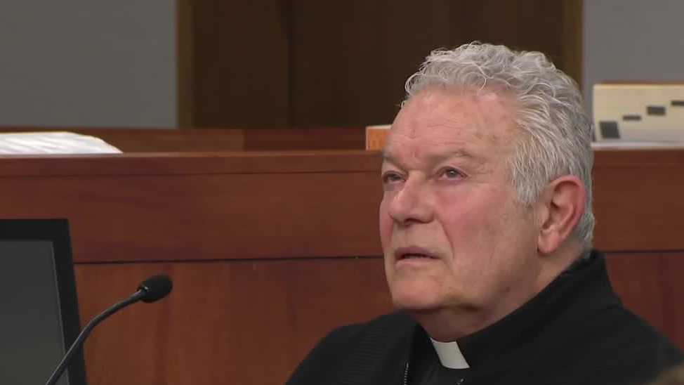 Priest from California takes stand in Bellevue murder trial, describing ...