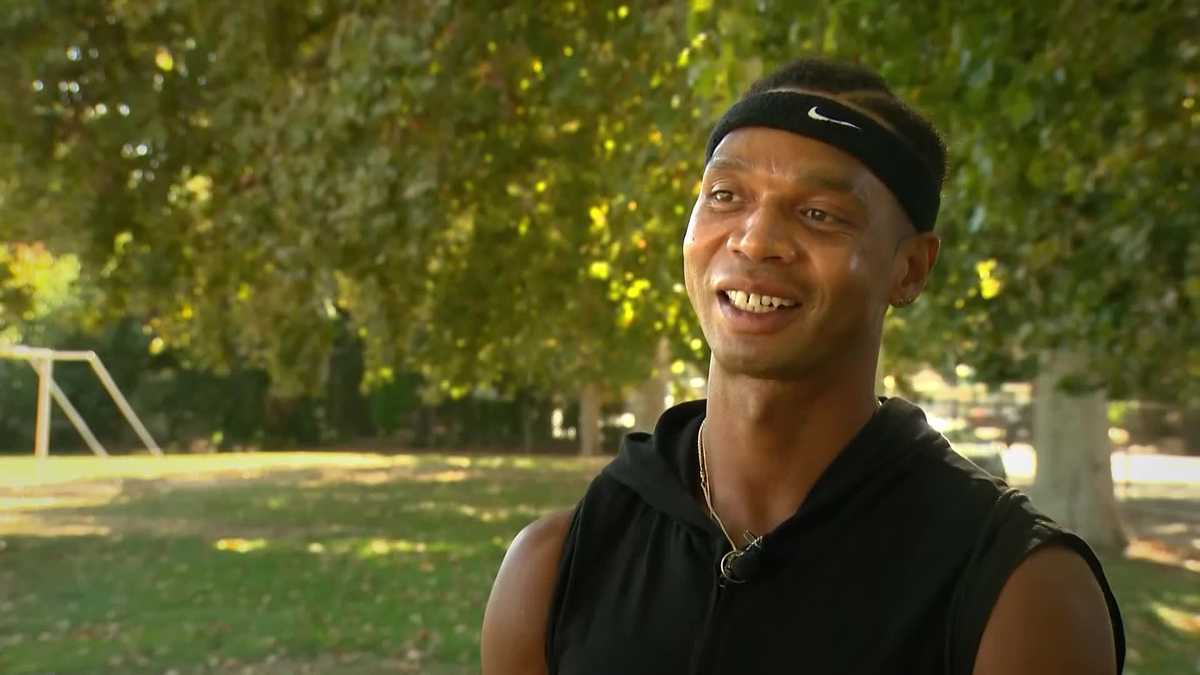 Former NFL player Malcom Floyd gives back in Sacramento as flag ...
