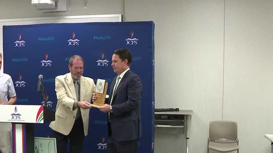 JCPS Superintendent recognized for environmental sustainability