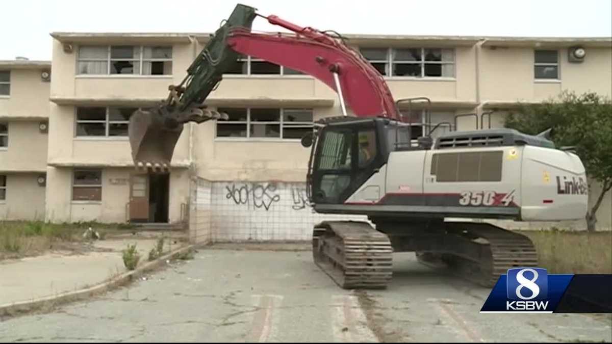 Fort Ord barracks being torn down