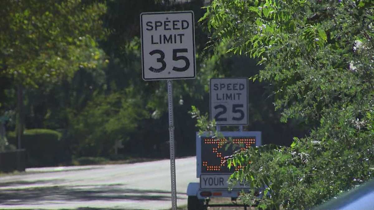 Drivers do a double-take at Stockton, California, speed limit signage