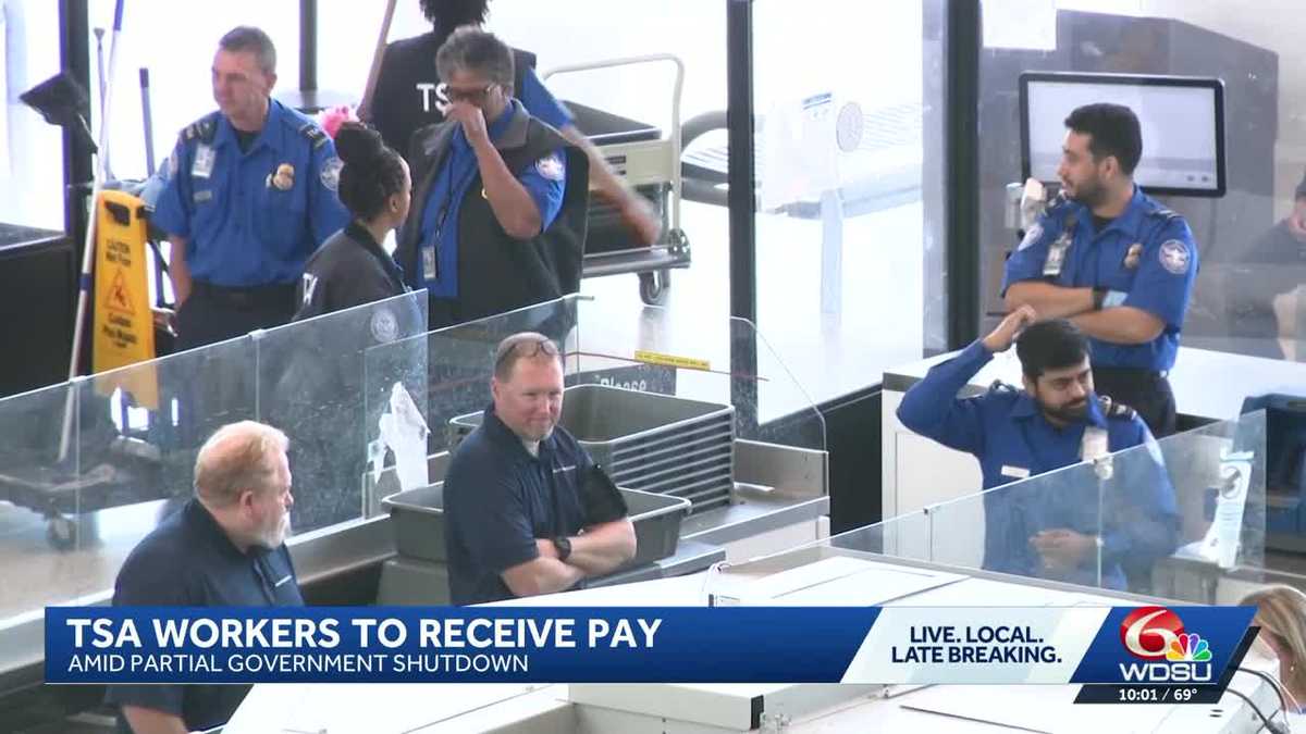 TSA officers to receive pay, amid historic security line wait times