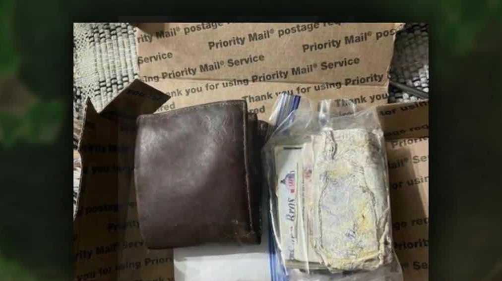 Minnesota teen finds wallet, $2,000 a year after Iowa farmer lost it