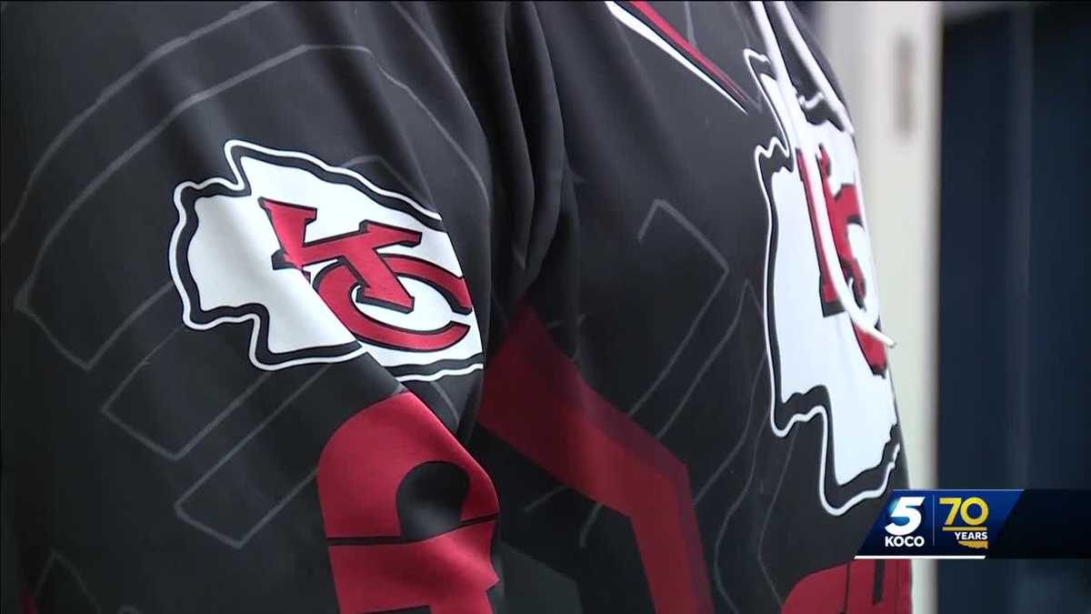 Shawnee roots for Creed Humphrey to win back-to-back Super Bowls