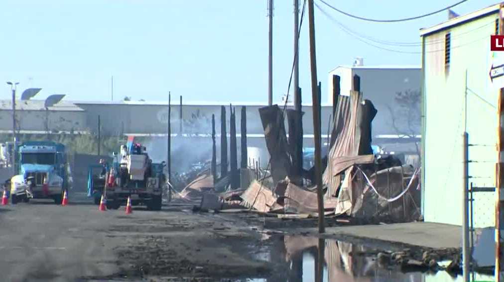 Early morning fire knocks out power to thousands in Stockton