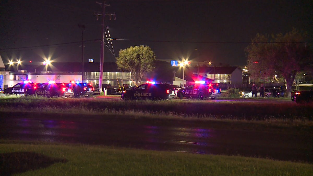 Stabbing prompts large police presence outside OKC club