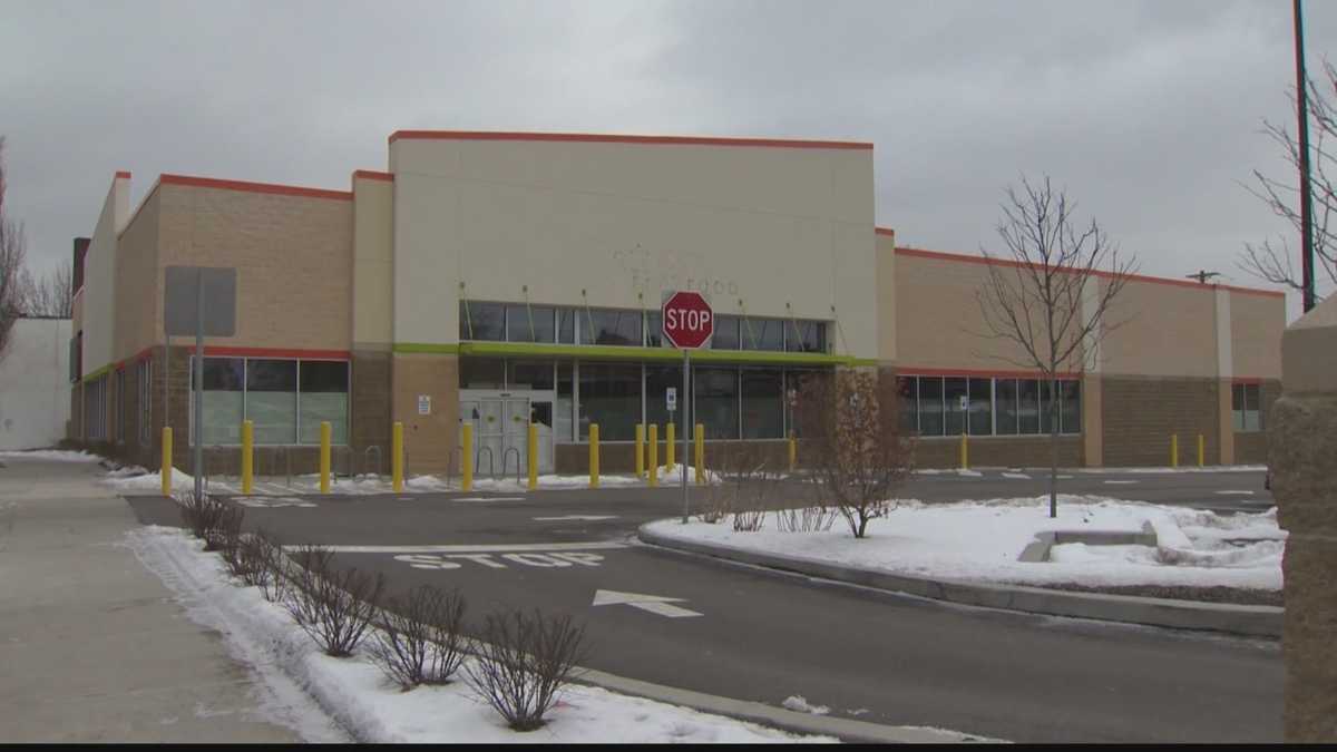 City, Aldi meet about old Bottom Dollar Food store