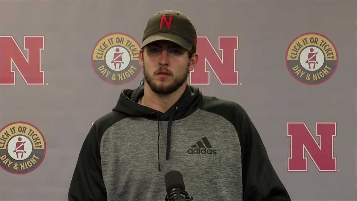 Tanner Lee: 'I have the best teammates'
