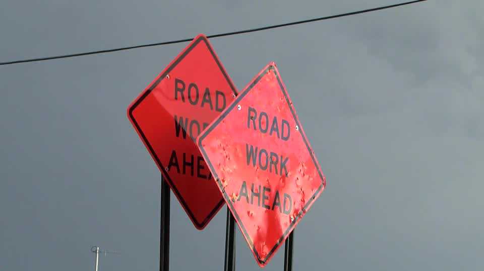 Overlapping road work signs cause confusion in Cape Coral