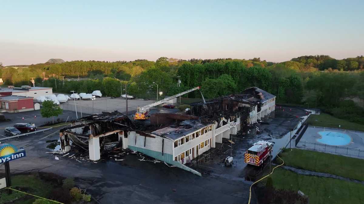 Victim found in area of Kittery hotel 'totally destroyed' by fire