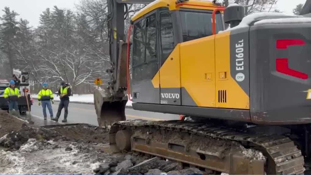 Colchester students sent home early after water main break