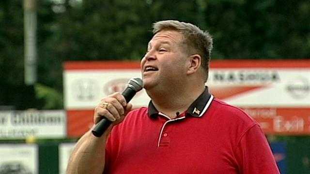 New Hampshire man earns National Anthem world record