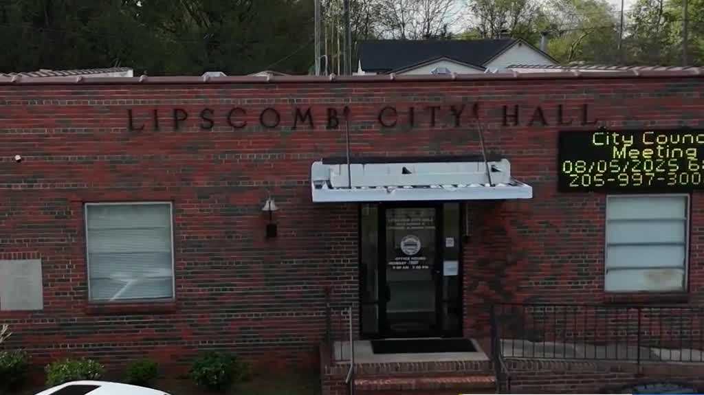 Lipscomb ongoing financial issues surface after 10 police officers ...