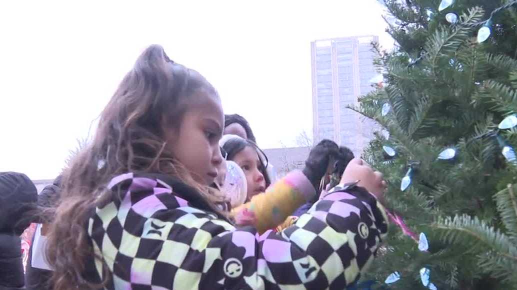 Milwaukee students decorate holiday trees in Cathedral Square