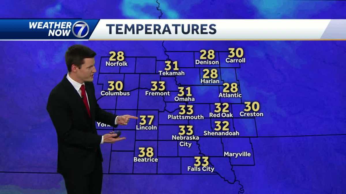 Chilly Friday evening, gradually warming this weekend