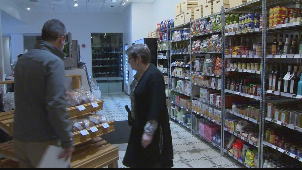 Market Street Grocery opens downtown