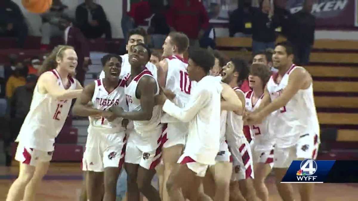 Blue Ridge boys basketball makes history with first state championship