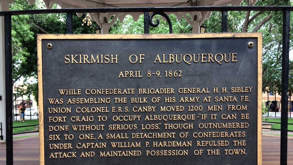 Old Town Confederate flag taken down