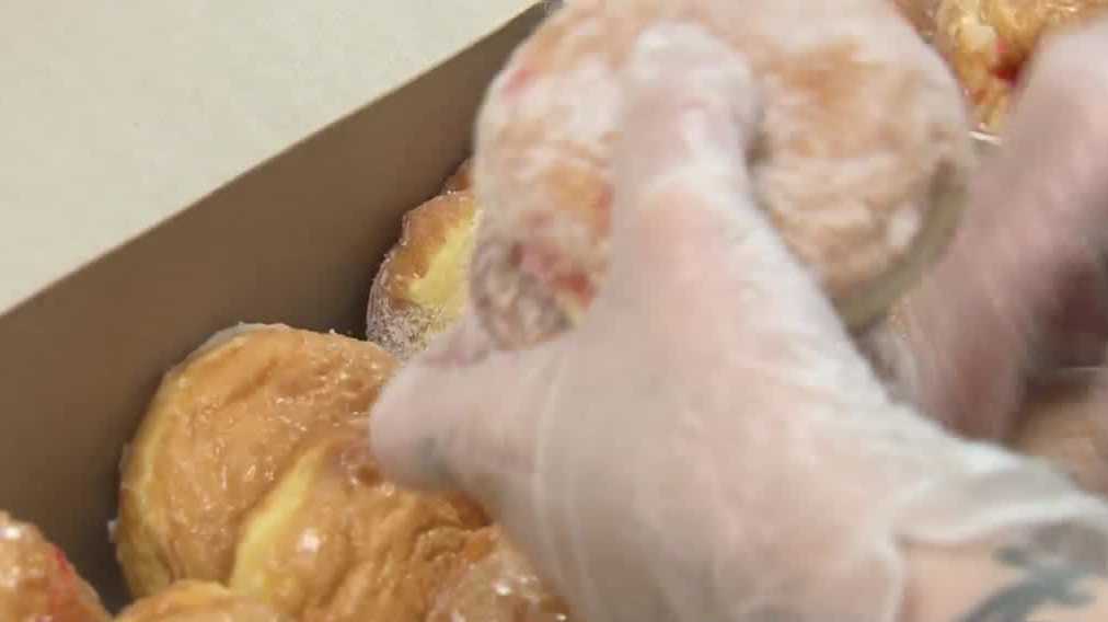 Milwaukee Paczki party: National Bakery sells 40,000 pastries for Fat ...