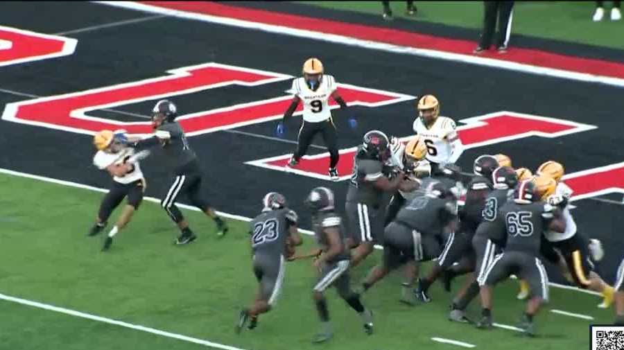 Aliquippa vs. Montour WPIAL football