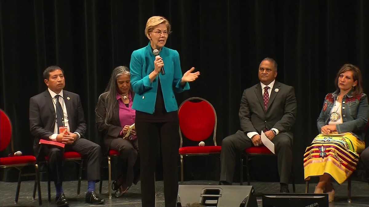 Sen. Elizabeth Warren offers apology at Native American conference