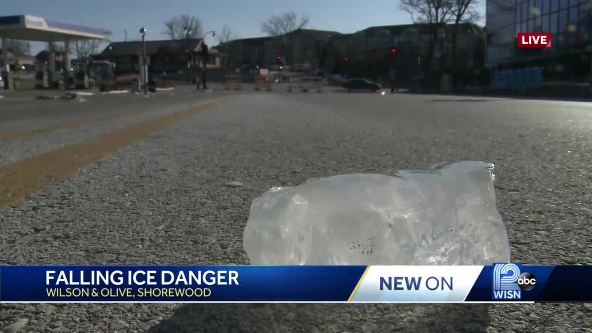 Large pieces of ice fall hundreds of feet from TV tower