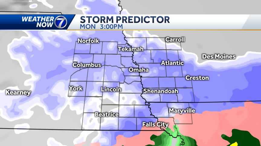 Freezing drizzle changes to snow on Monday
