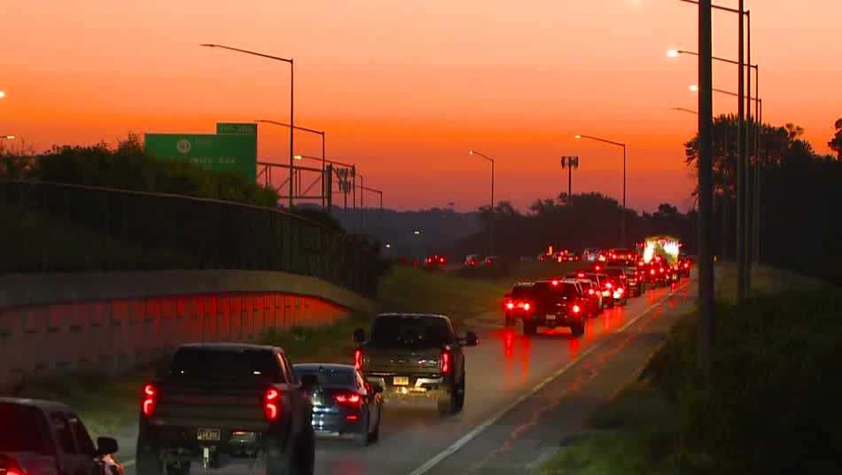 Deadly Des Moines Crash Pedestrian Dies After Being Struck By Vehicle