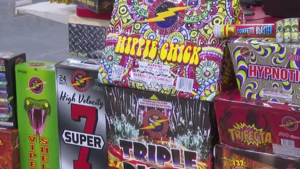 Fireworks stores open for New Year's in Iowa, Thursday in Nebraska