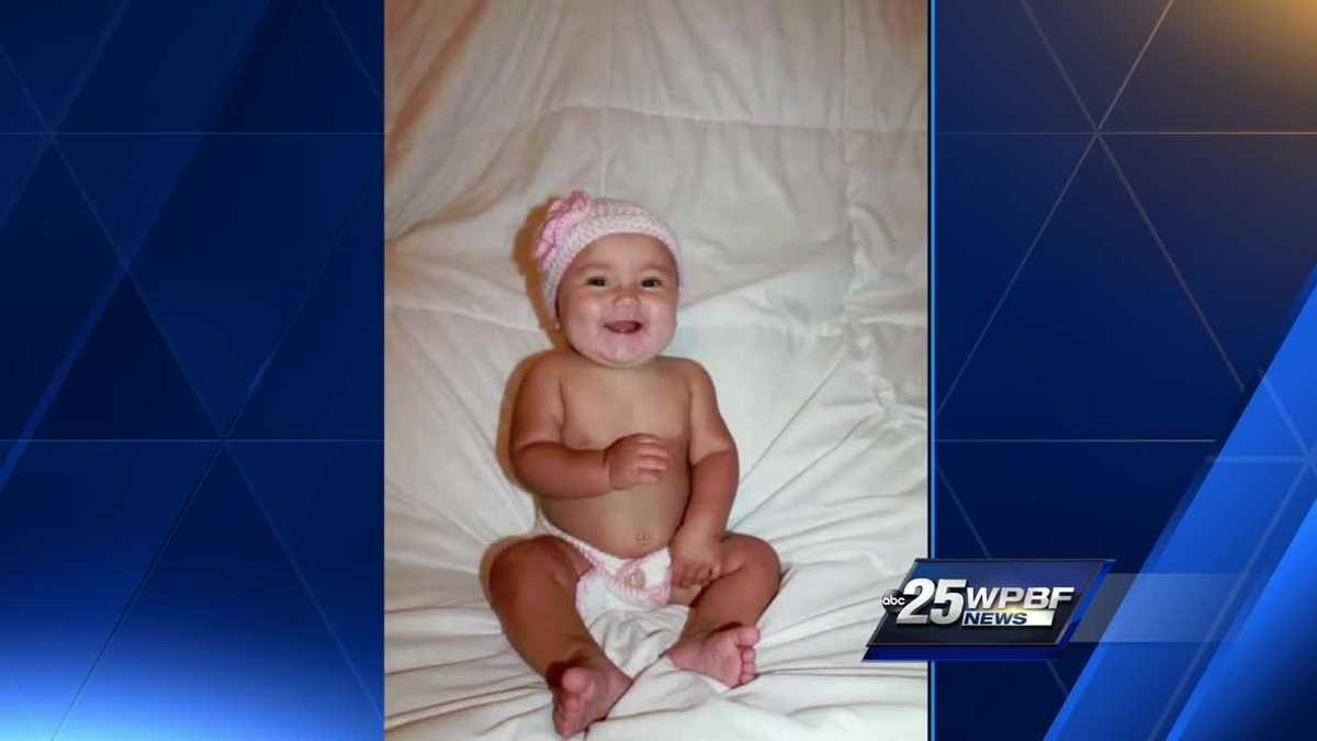 Child drowns in Palm Beach pool