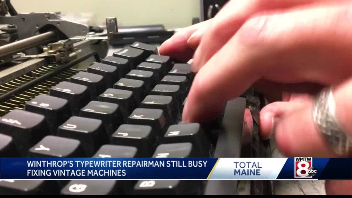 Maine typewriter repairman still busy fixing vintage machines