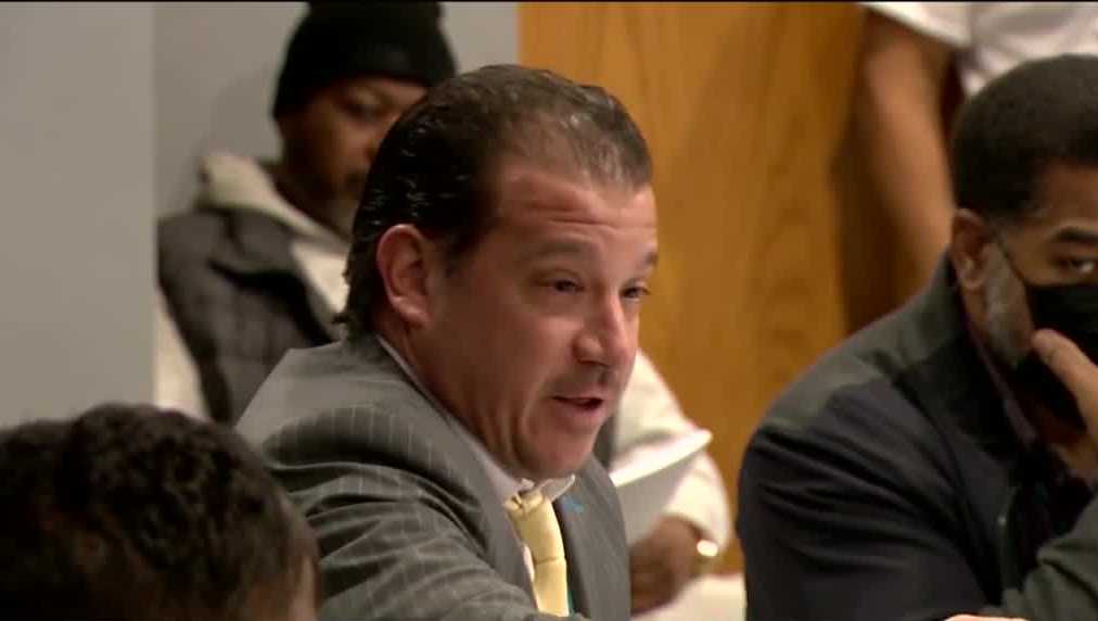 Woodland Hills hires Dan Castagna as superintendent