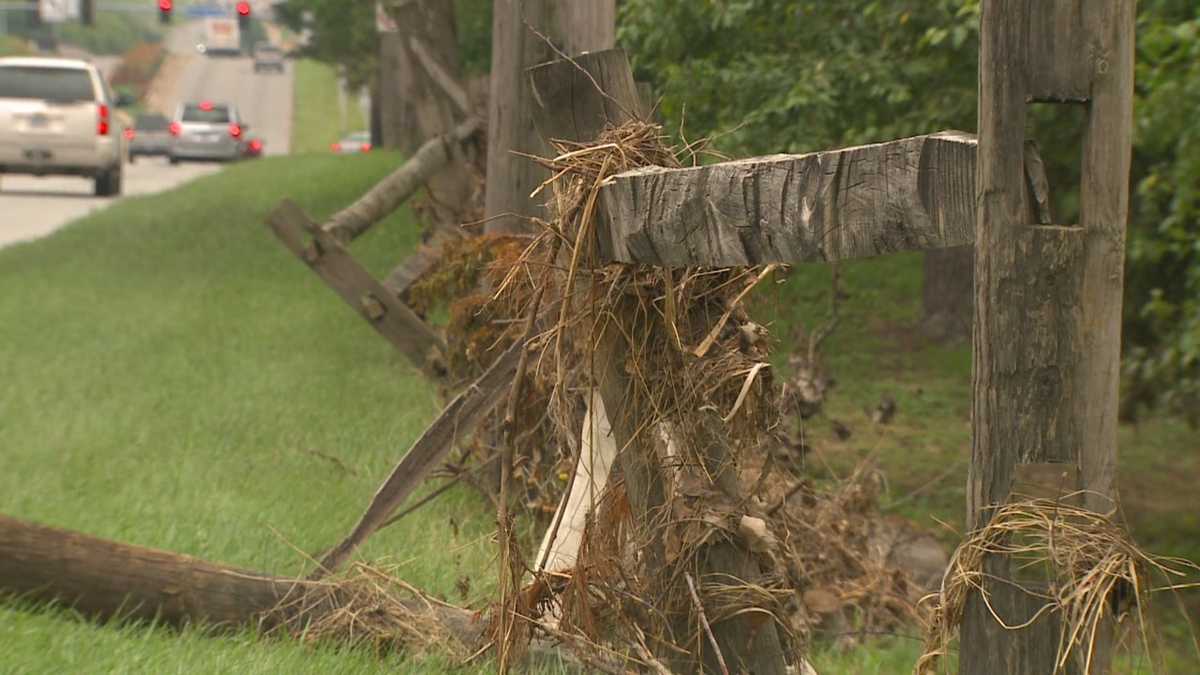 Clean up in Iowa weeks after flash flooding