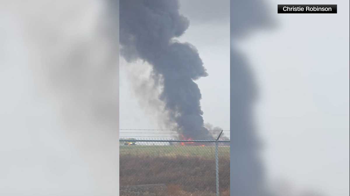 Plane crashes at North Carolina airport; deaths reported