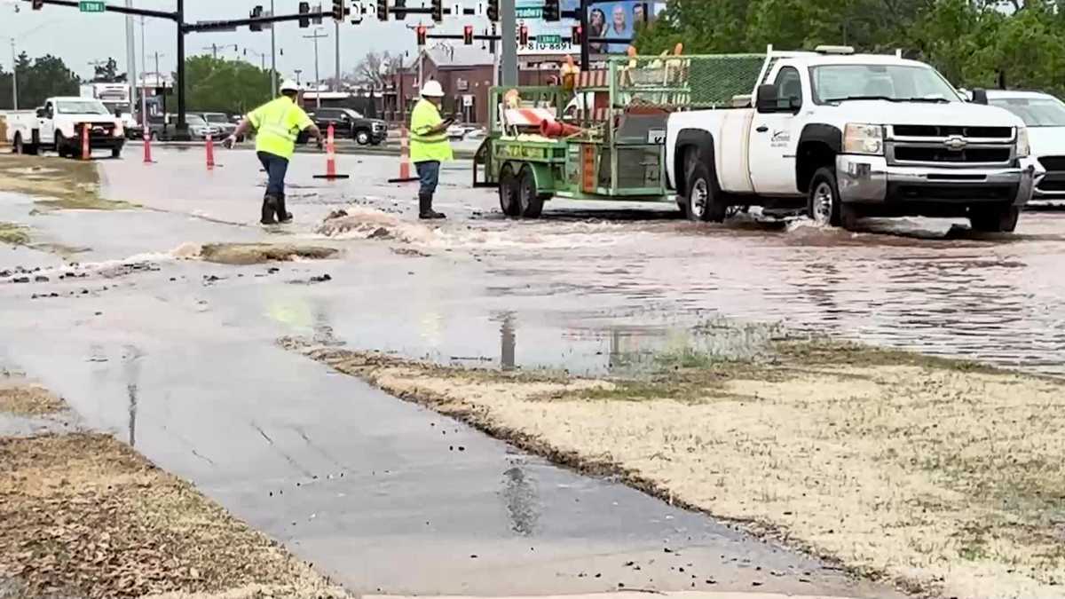 Crews respond to water line break in Edmond
