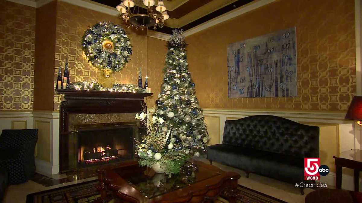 Picture-perfect holiday decor in Boston