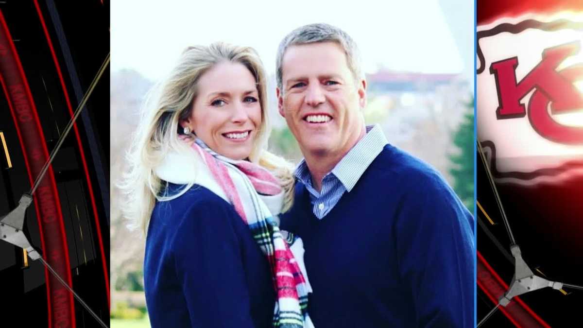 KMBC Sports Anchor gets hitched on Chiefs game day