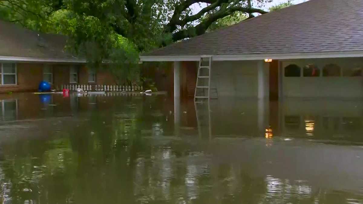 Trump administration defends FEMA chief's comments on hurricane season