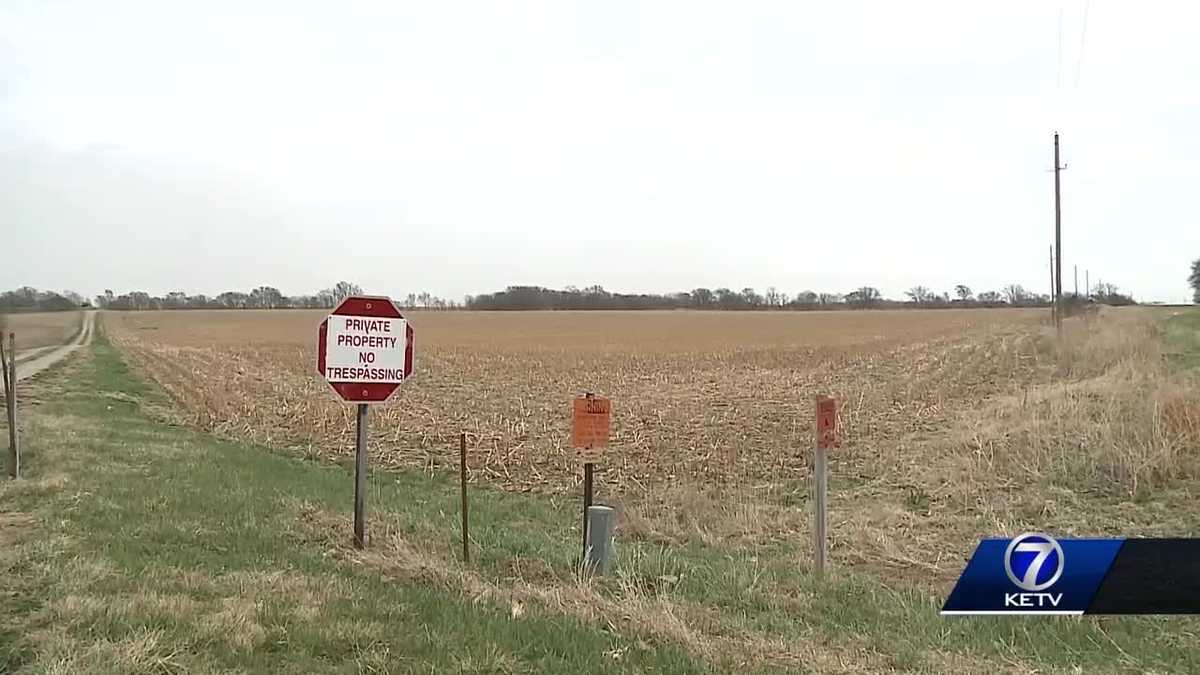 Proposed chicken confinement operations mark future for some farm families