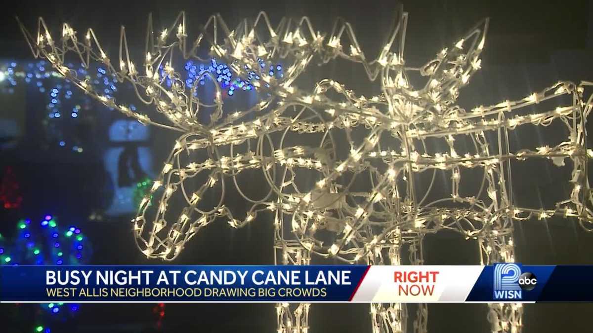Christmas Eve brings massive crowds to Candy Cane Lane