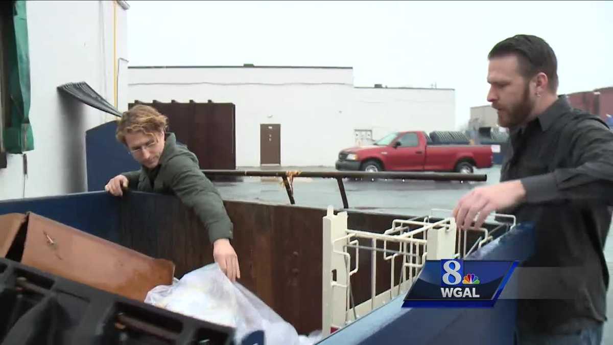 Men who 'Dumpster dive' to help the hungry face trespassing charges