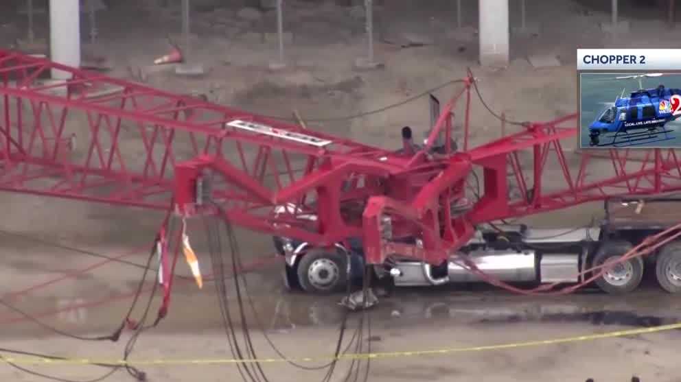 2 killed after crane collapses in Brevard County