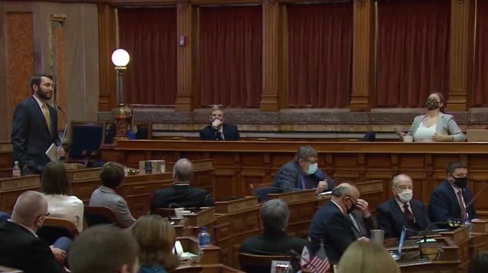 Iowa Legislature begins 2021 session amid pandemic