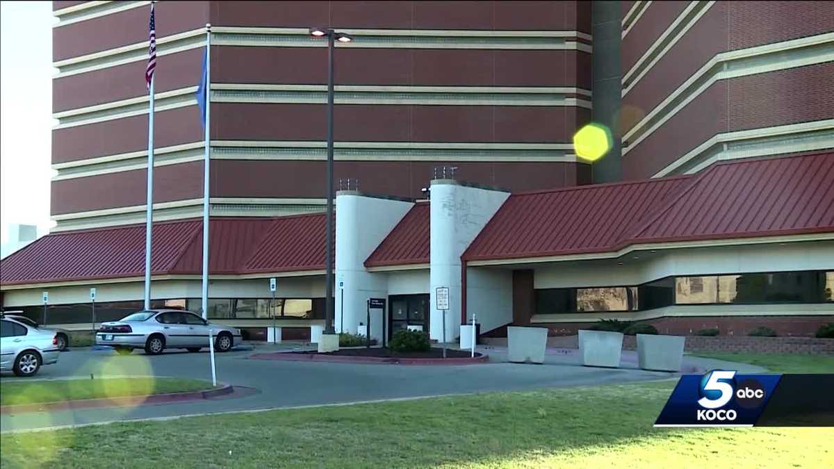Oklahoma man acquitted released after extra night in jail