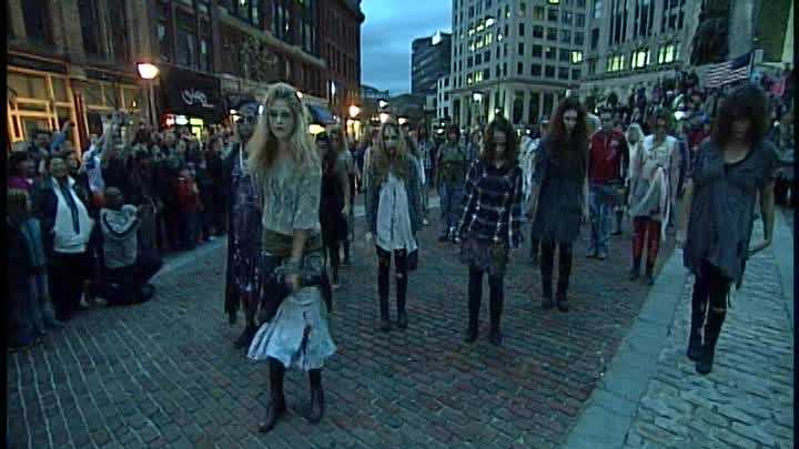 UNCUT: Zombie flash mob takes over Monument Square