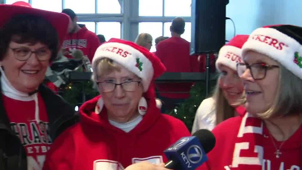 Husker fans come together, show support in Louisville